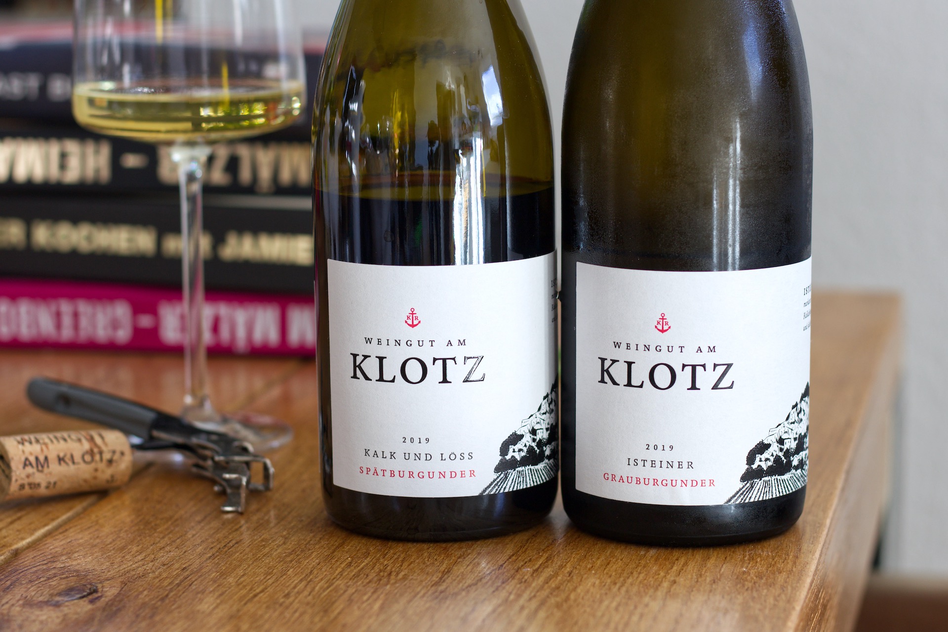 Two Bottles Weingut Am Klotz · saufwein